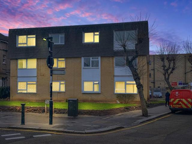 1 bedroom flat for sale