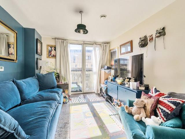 1 bedroom flat for sale