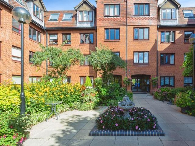 1 bedroom flat for sale