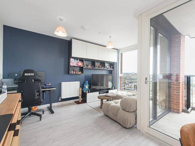 1 bedroom flat for sale