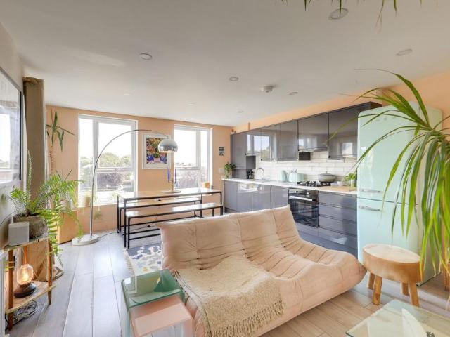 1 bedroom flat for sale