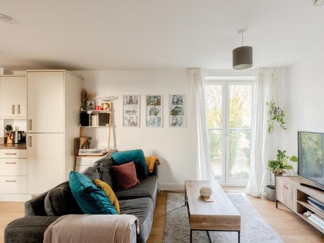 1 bedroom flat for sale