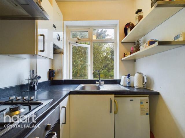 1 bedroom flat for sale