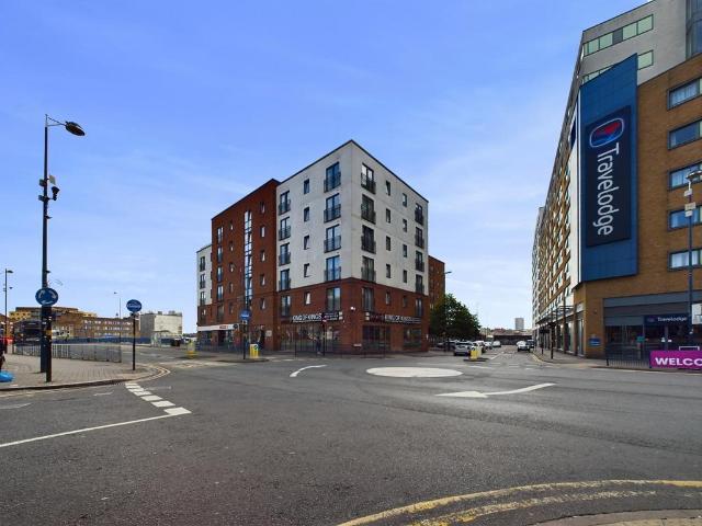 1 bedroom flat for sale