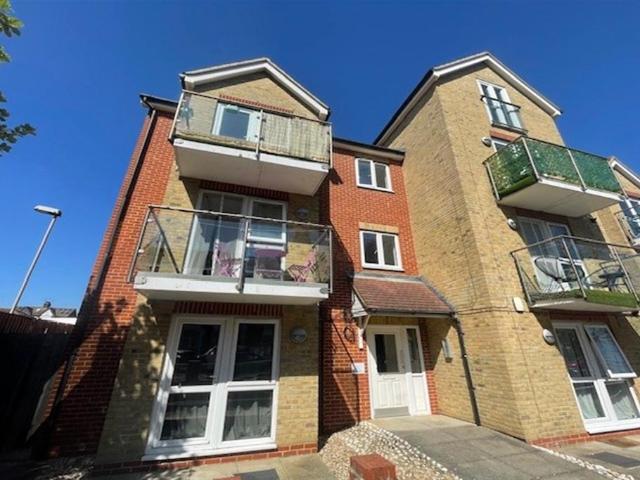 1 bedroom flat for sale