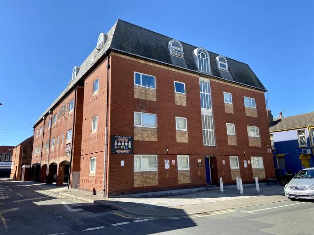 1 bedroom flat for sale