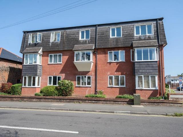1 bedroom flat for sale