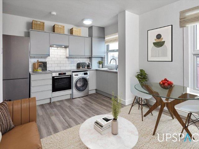 1 bedroom flat for sale