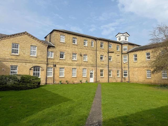 1 bedroom flat for sale