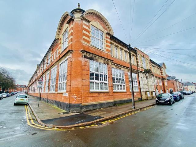 1 bedroom flat for sale