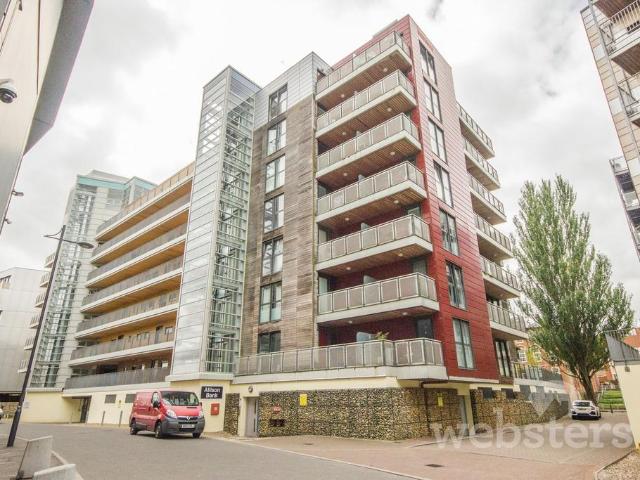 1 bedroom flat for sale