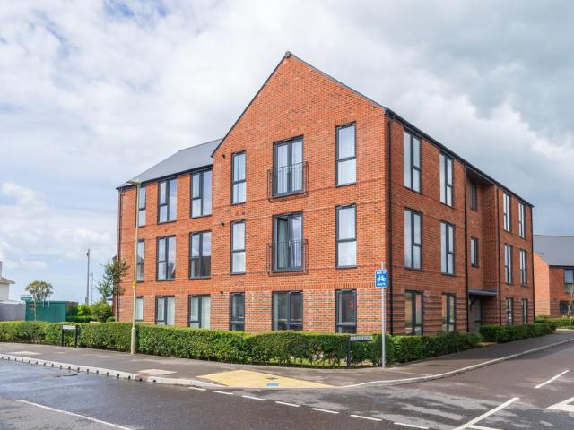 1 bedroom flat for sale