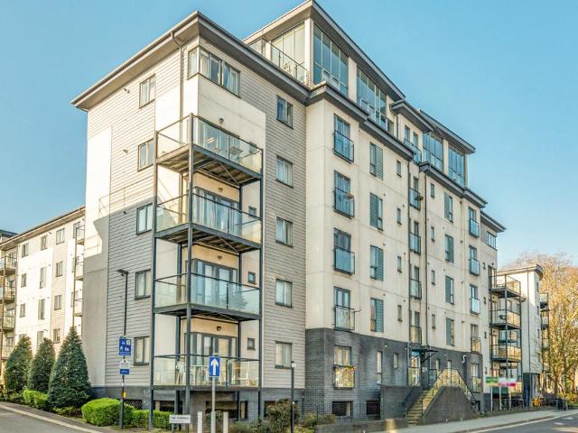 1 bedroom flat for sale