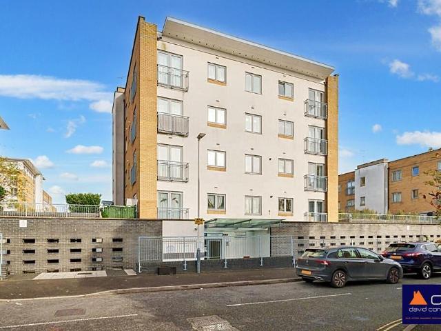 1 bedroom flat for sale