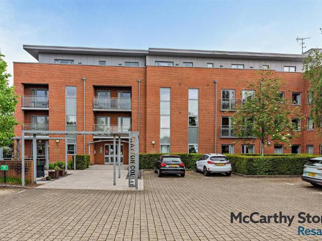1 bedroom flat for sale