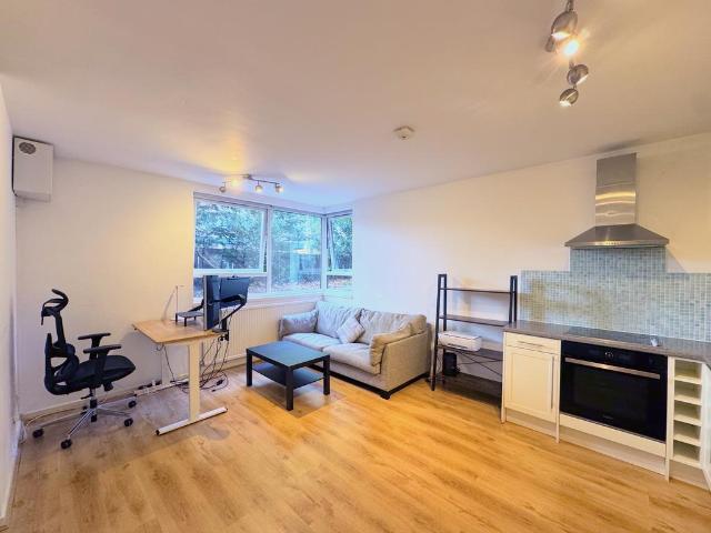 1 bedroom flat for sale