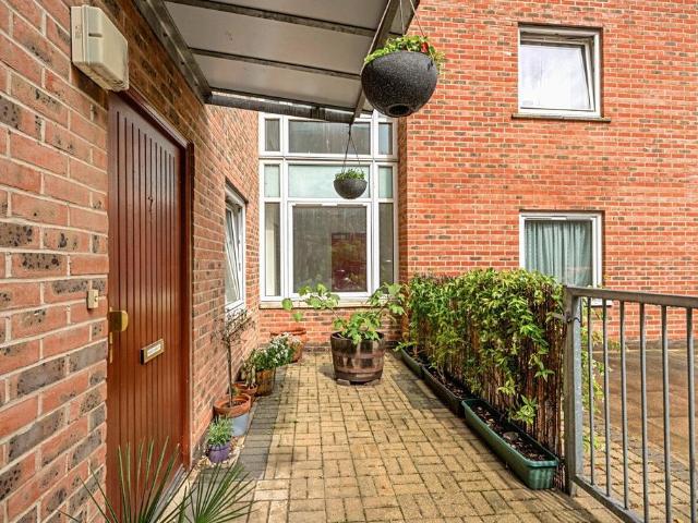 1 bedroom flat for sale