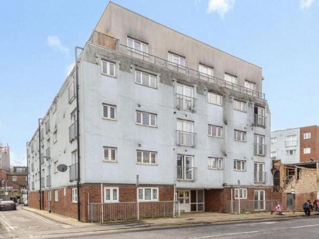 1 bedroom flat for sale