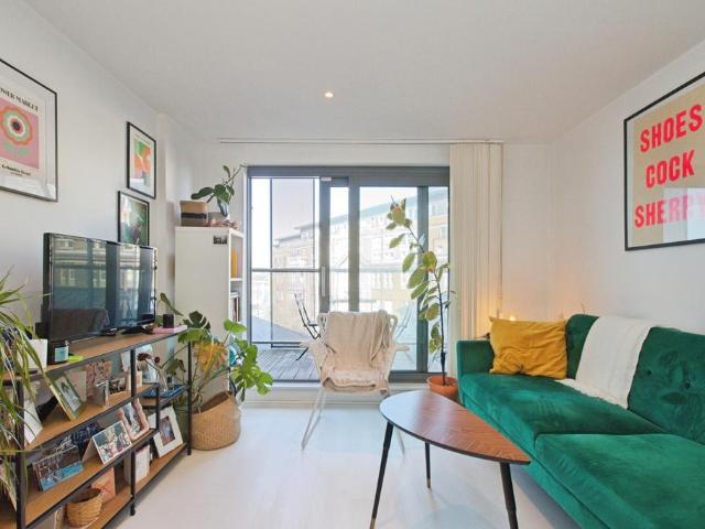 1 bedroom flat for sale