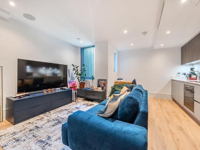 1 bedroom flat for sale