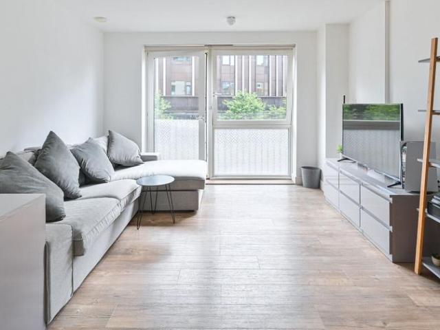 1 bedroom flat for sale