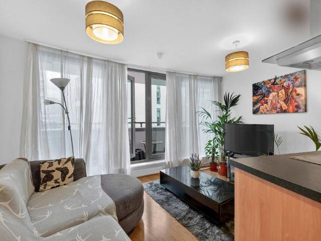 1 bedroom flat for sale