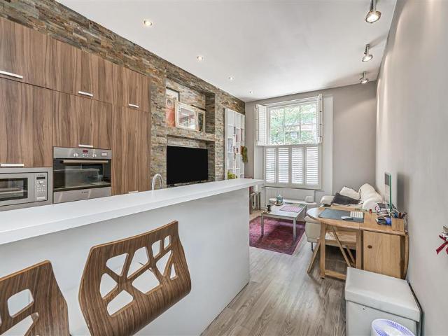 1 bedroom flat for sale