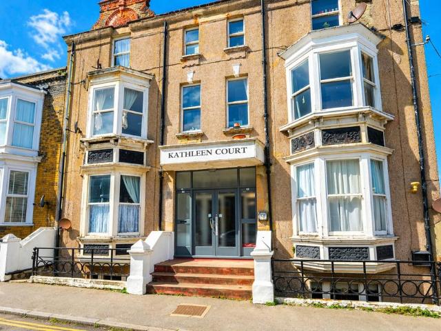 1 bedroom flat for sale