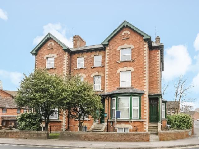 1 bedroom flat for sale