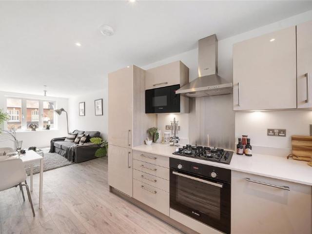 1 bedroom flat for sale
