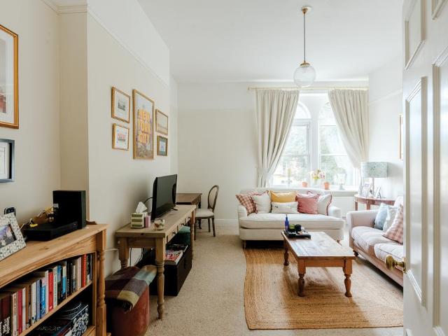 1 bedroom flat for sale
