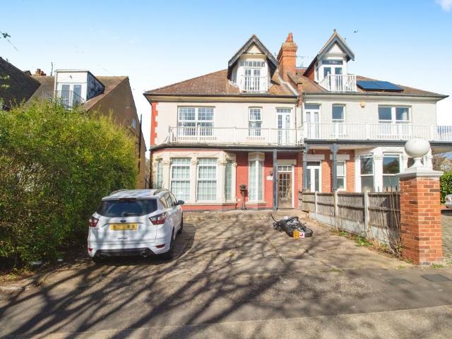 1 bedroom flat for sale