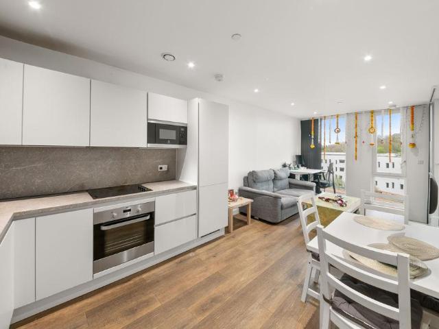 1 bedroom flat for sale