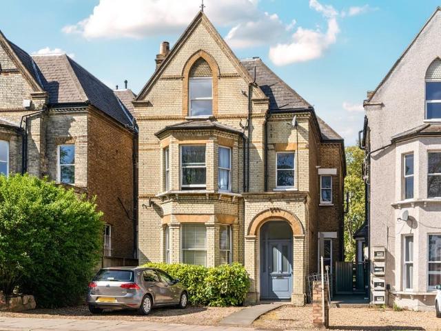 1 bedroom flat for sale