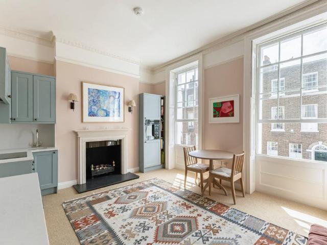 1 bedroom flat for sale