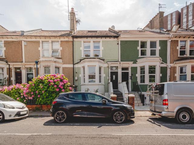 1 bedroom flat for sale