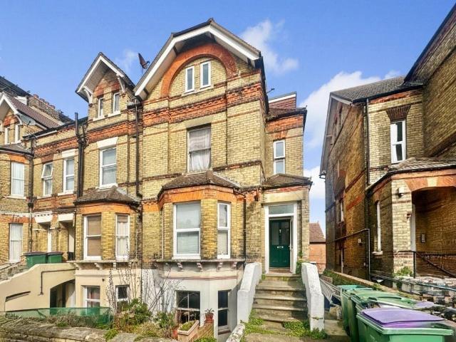 1 bedroom flat for sale