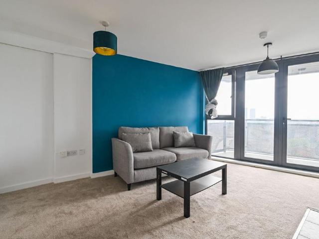 1 bedroom flat for sale