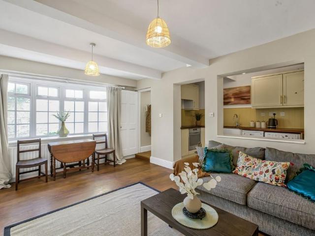 1 bedroom flat for sale