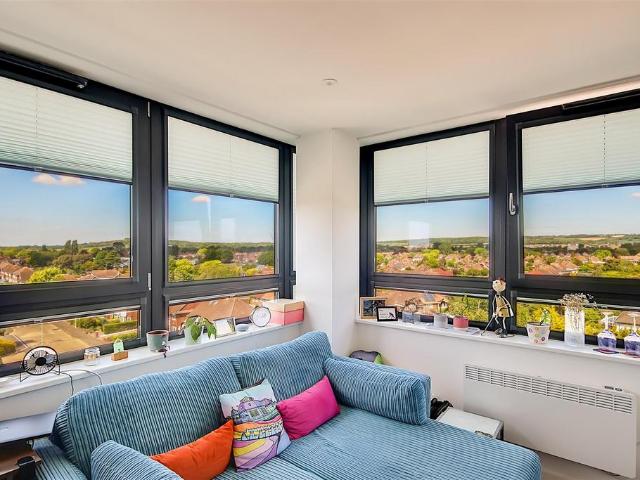 1 bedroom flat for sale