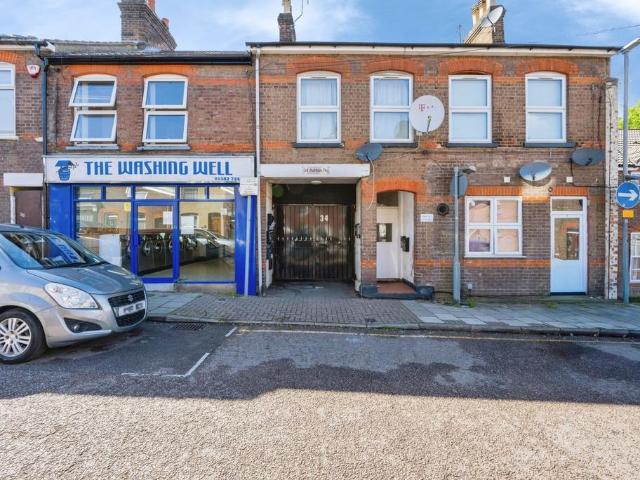1 bedroom flat for sale