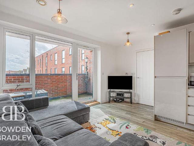 1 bedroom flat for sale