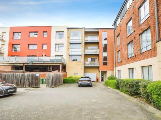 1 bedroom flat for sale