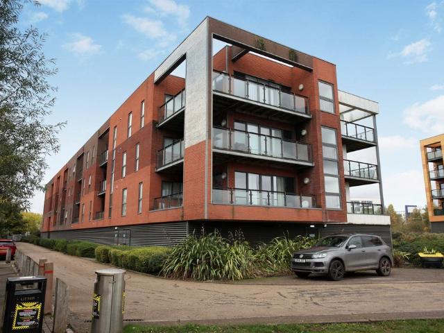 1 bedroom flat for sale