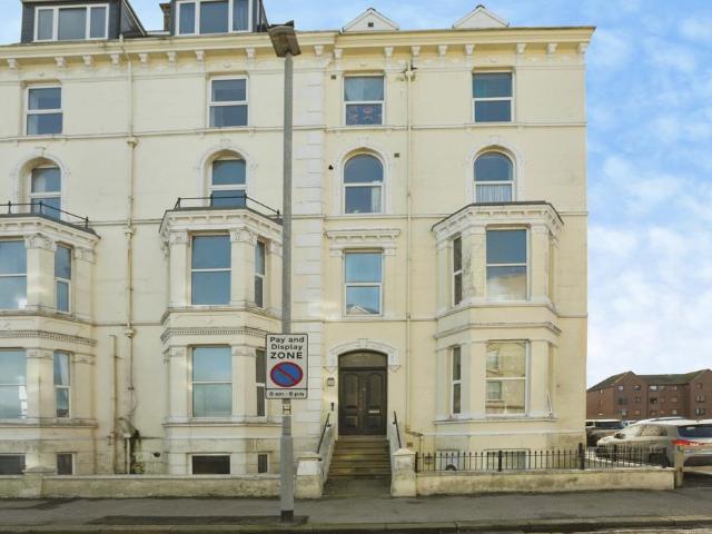 1 bedroom flat for sale