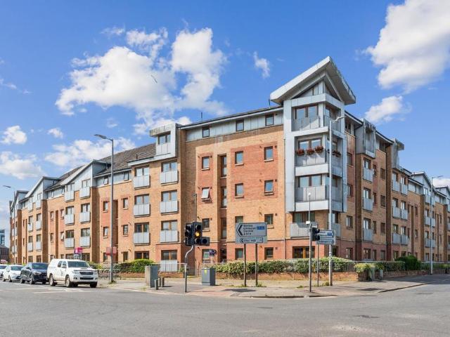 1 bedroom flat for sale