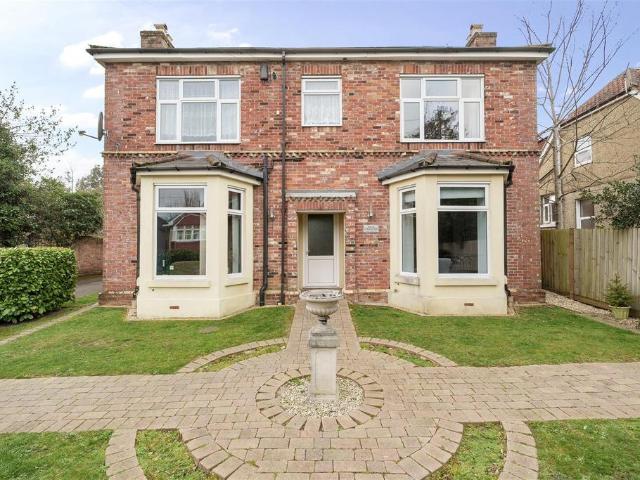 1 bedroom flat for sale