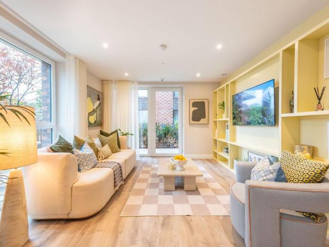 1 bedroom flat for sale