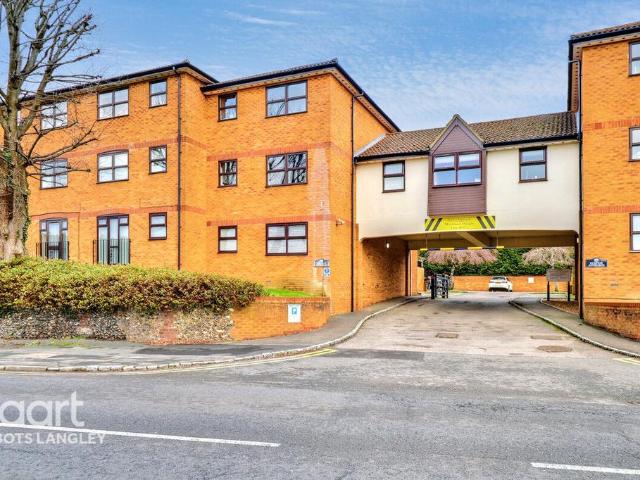 1 bedroom flat for sale