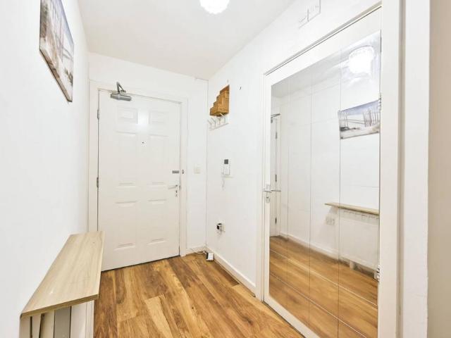 1 bedroom flat for sale